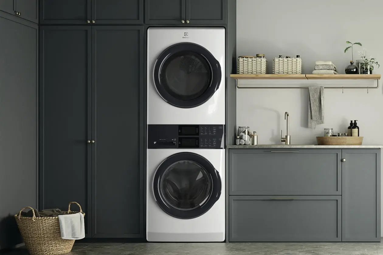 How Laundry Centers Differ from Stackable Washer and Dryer Units ...