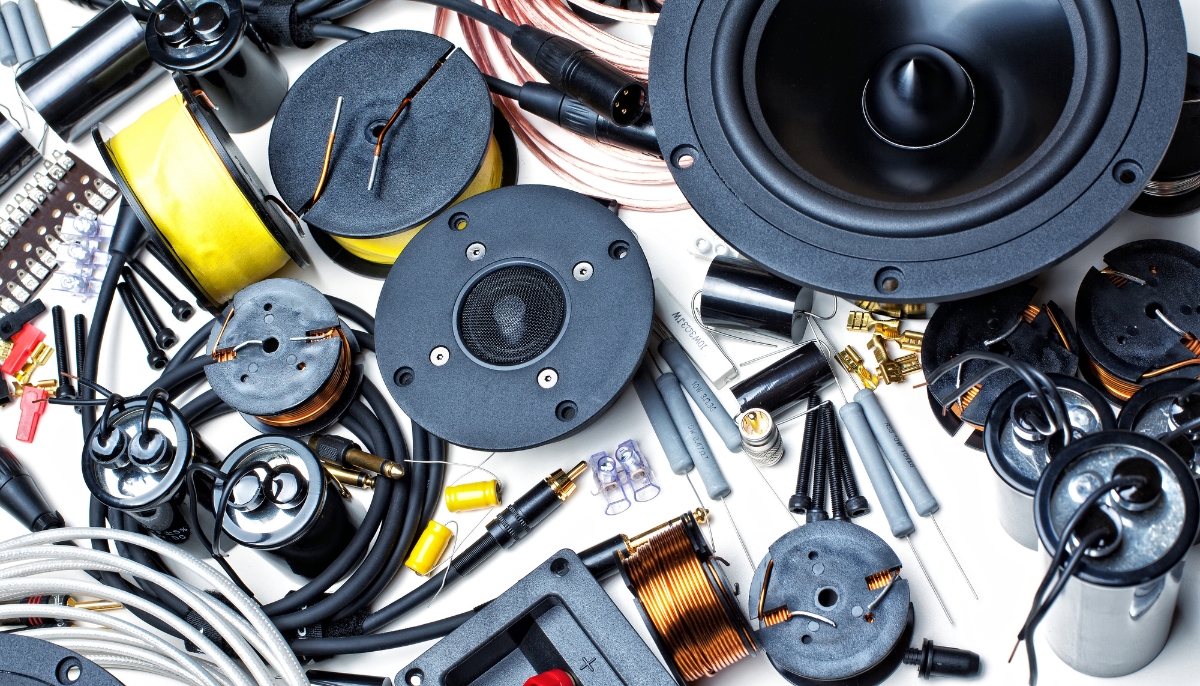 The Anatomy of a Speaker: What You Need to Know | Plaza Electronics ...