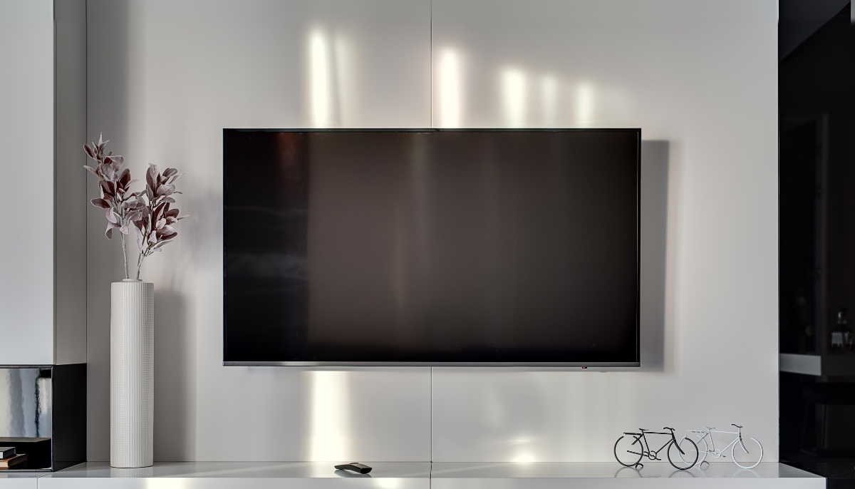 How to Combat TV Glare with 7 Simple Tips! | Pieratt's