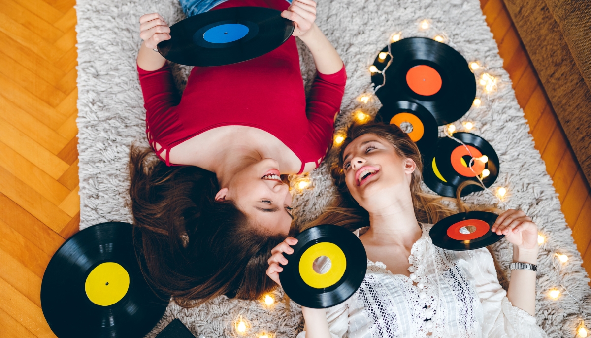 Back in the Groove: Why Everyone's Loving Vinyl Records Again | Toton's TV Back in the Groove: Why Everyone's Loving Vinyl Records Again | Toton's TV