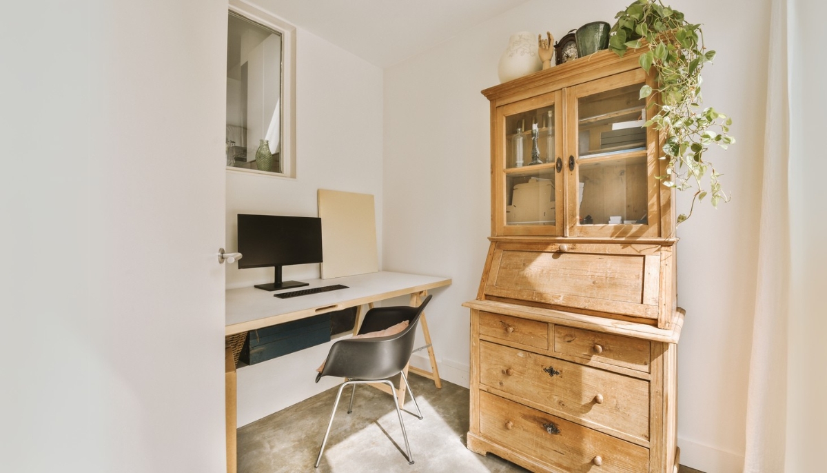 The Hutch Comeback: Why This Throwback Piece Is Stealing the Show ...