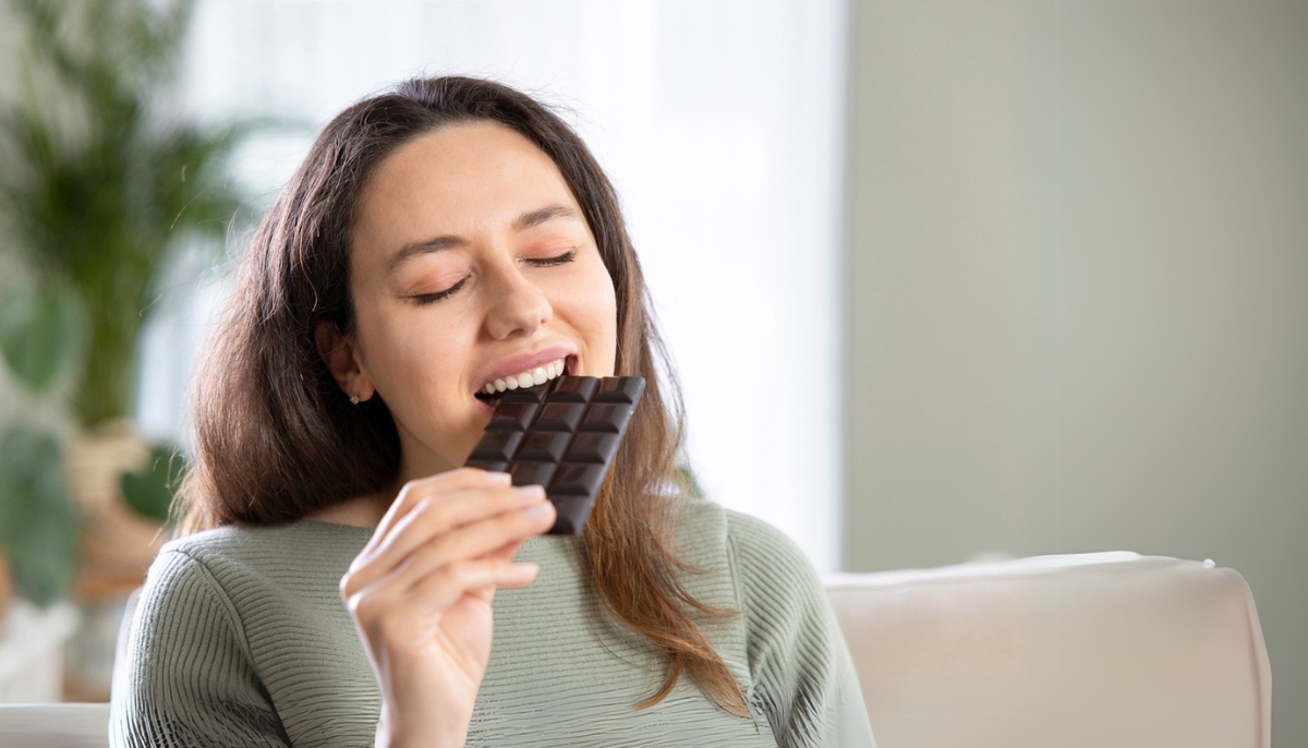 Fact or Fiction: Does Dark Chocolate Help You Sleep Better? | Hudson ...