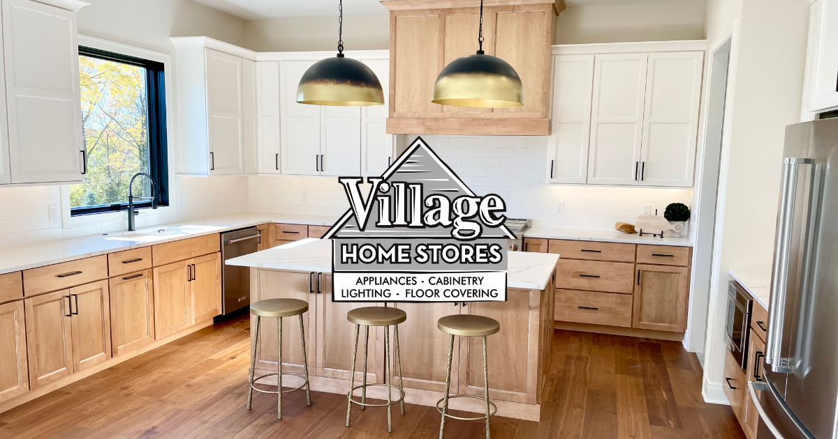 Maple Pecan and Ivory Kitchen Design in Bettendorf Iowa | Village Home ...