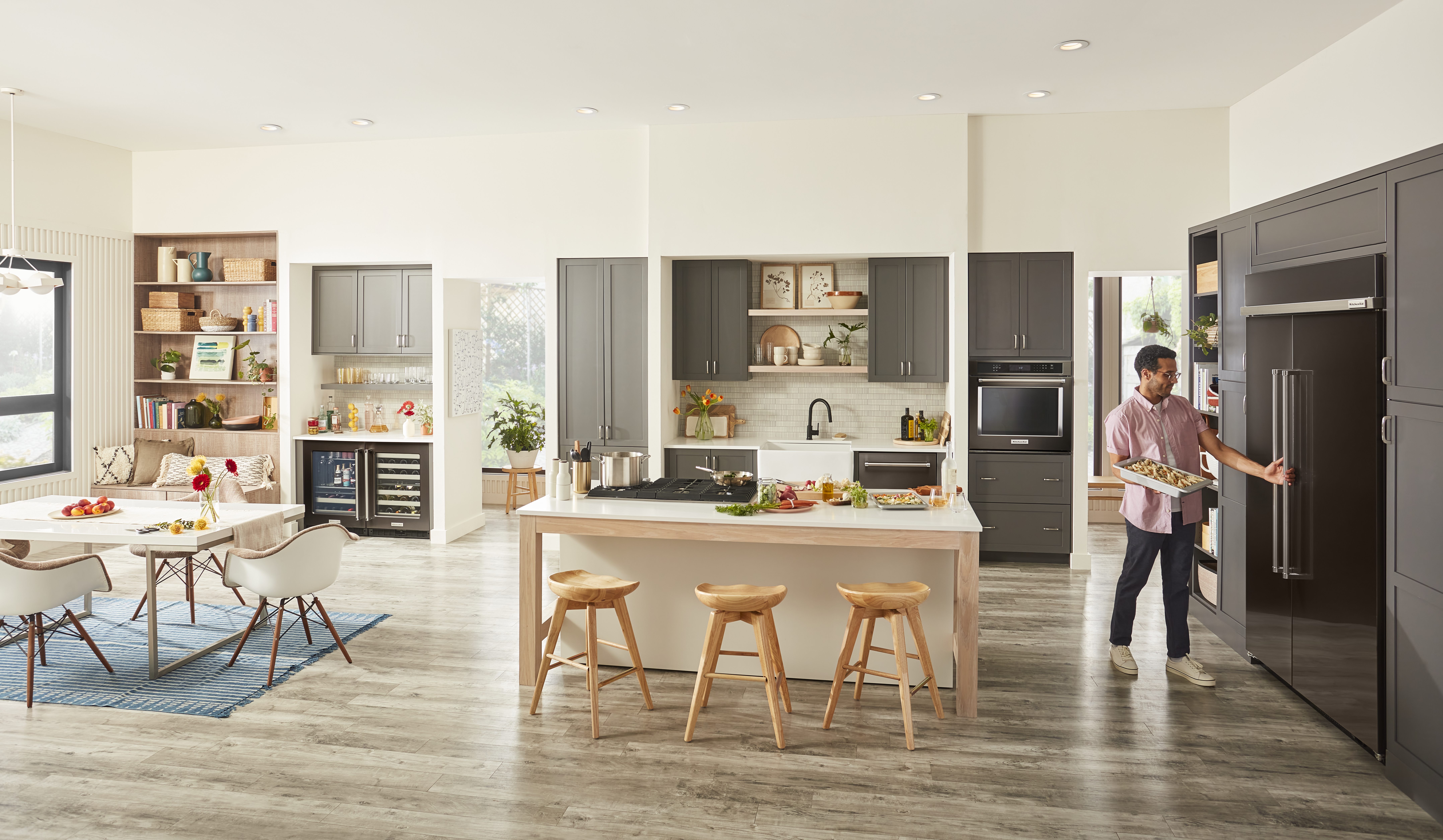 Redmond Appliance Stores: Albert Lee | Albert Lee | Seattle, Tacoma ...